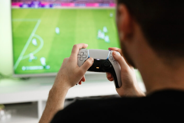 Conheça os principais consoles de games e características